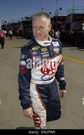 Oct 12, 2006; Concord, NC, USA; Driver MARK MARTIN during qualifying ...