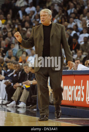 Golden State Warriors head coach Steve Kerr during an NBA basketball ...