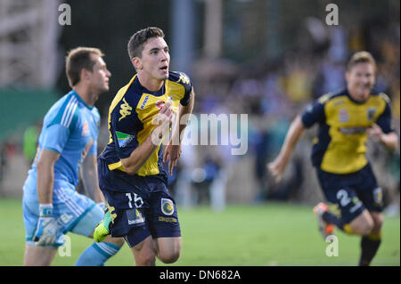 Sydney, Australia. 19th Dec, 2013. Mariners forward Nicholas Fitzgerald ...