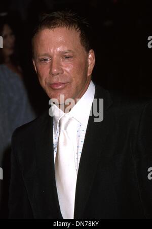 MICKEY ROURKE 2002 VANITY FAIR OSCAR PARTY MORTON'S RESTAURANT BEVERLY ...