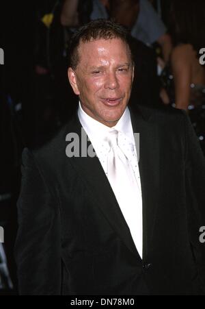 MICKEY ROURKE 2002 VANITY FAIR OSCAR PARTY MORTON'S RESTAURANT BEVERLY ...