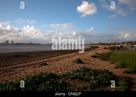 weston shore southampton water hampshire england Stock Photo: 64728791 ...