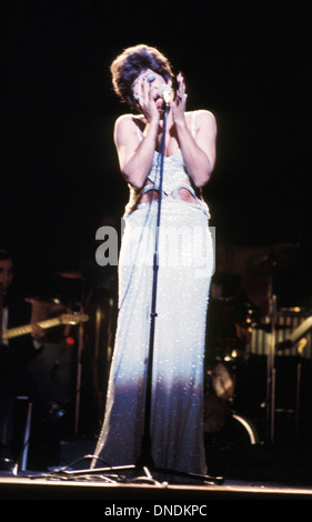 SHIRLEY BASSEY Welsh singer about 1975 Stock Photo - Alamy