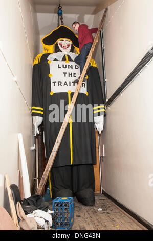 Work undertaken by members of the Apprentice Boys' of Derry over many ...