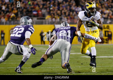 Michigan Wolverines running back Justice Hayes (5) scores a touchdown ...