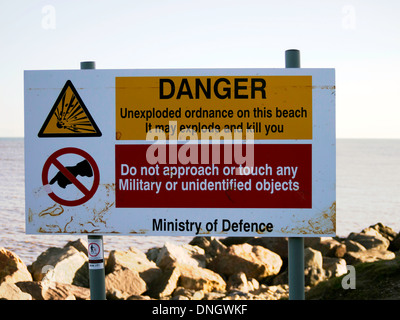 Ministry of Defence unexploded ordnance warning signs, Mappleton beach ...