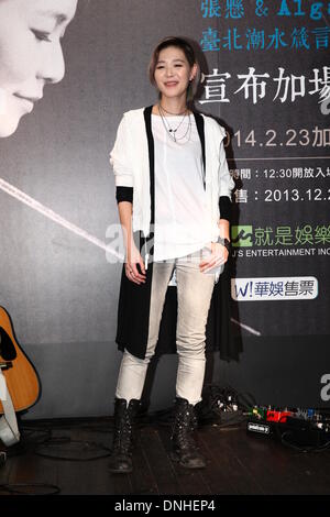 Taipei, China. 27th Dec, 2013. Singer Deserts Chang performs at press ...