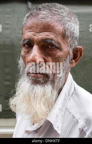 Burmese Old Man portrait Stock Photo - Alamy