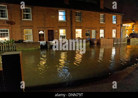 Flood waters rising as the River Wey bursts its banks in Godalming ...