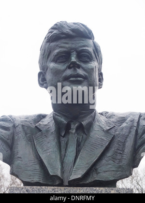 JFK statue Brooklyn NYC Stock Photo - Alamy