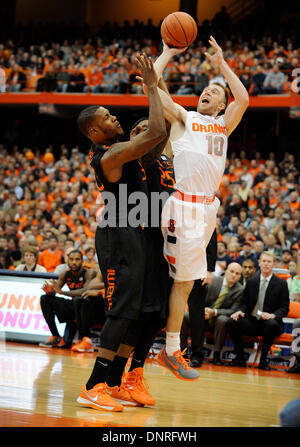 Syracuse, NY, USA. 4th Jan, 2014. Jan 4, 2014: Miami Hurricane guard ...