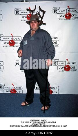 June 7, 2001 - K9671WW 9/4/97.THE 1997 MTV MUSIC VIDEO AWARDS .JOHN ...