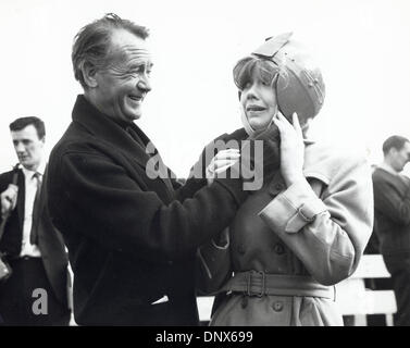 Aug. 28, 1965 - HAYLEY MILLS with her father John Mills.'' Bats with ...