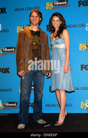 JESSE SPENCER & JENNIFER MORRISON BILLBOARD MUSIC AWARDS 05 MGM GRAND ...