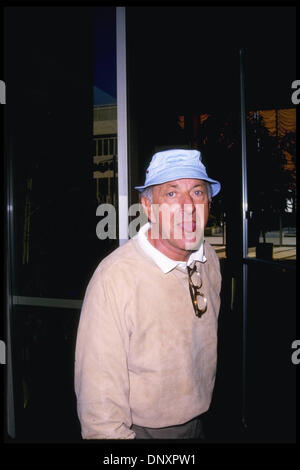 Hollywood, CA, USA; Actor JACK CARTER and his wife ROXANNE CARTER are ...