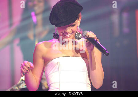 Dec 31, 2005; Burbank, California, USA; Singer HILARY DUFF, Host of New ...