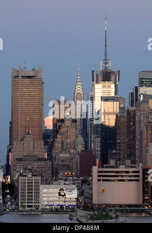 Aug 04, 2006; New York, NY, USA; Hip hop artist KANYE WEST performs at ...