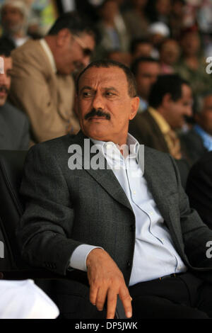 Sep 16, 2006; Dhamar, YEMEN; President Ali Abdullah Saleh waits to ...