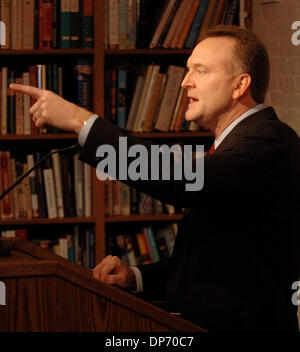 Oct 30, 2006; MANHATTAN, NY, USA; KFC Bucket of Chicken. Gregg Dedrick ...