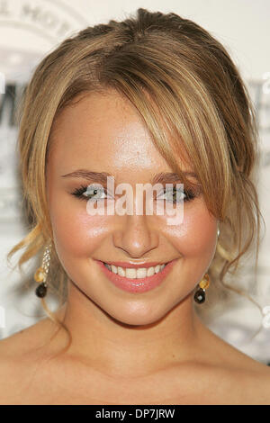 Nov 19, 2006; Century City, CA, USA; Actress VICTORIA PETERS during ...