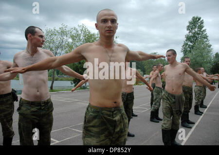 Russian army young soldiers. Physical training Stock Photo - Alamy