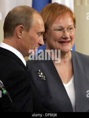 Finnish President Tarja Halonen and Russian President Vladimir Putin at ...
