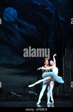 Taipei, China's Taiwan. 9th Jan, 2014. Dancers from Saint Petersburg ...