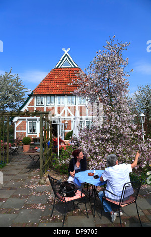 Cafe and Restaurant ALTLAENDER OBSTHOF in Hollern-Twielenfleth, Altes ...