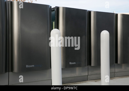 Bloom Energy Servers at the headquarters of Bloom Energy in Sunnyvale ...