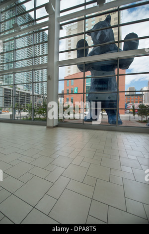 Big blue bear sculpture by Lawrence Argent, Colorado Convention Center ...