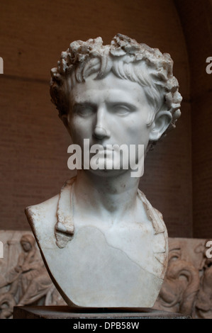 Emperor Caesar Augustus with the Civic Crow 45-50 Roman Rome (called ...