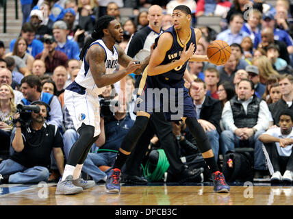Dallas Mavericks forward Anthony Davis (3) gets a congratulations from ...