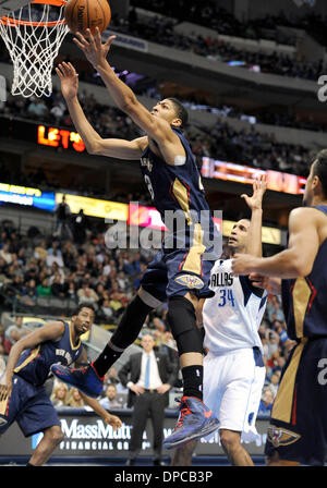 Dallas Mavericks forward Anthony Davis walks onto the court during a ...