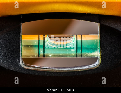 Level tool. Close up macro level measurement Stock Photo - Alamy