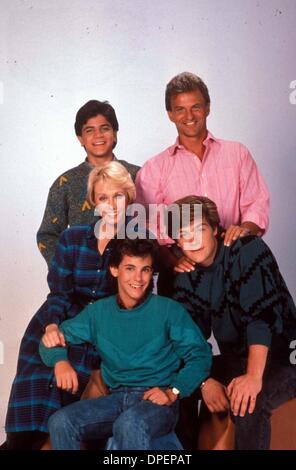 Jan. 16, 2006 - F7234.THE HOGAN FAMILY.1988.TV-FILM STILL. SUPPLIED BY ...