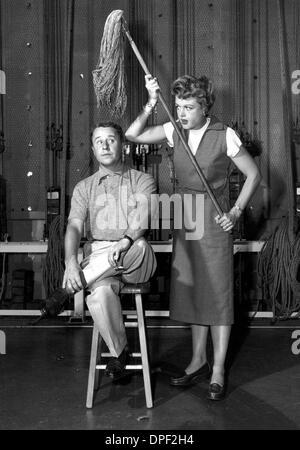 Sep. 19, 2006 - ANGELA LANSBURY WITH HER HUSBAND PETER PULLEN (PETER ...