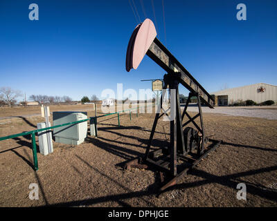 Azle, Texas, USA. 13th January 2014. Frequent earthquakes are alarming ...