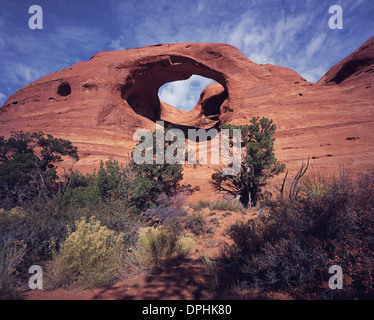 Spider Web Arch, Monument Valley Tribal Park, Arizona Hunts Mesa ...