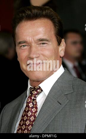 ARNOLD SCHWARZENEGGER ROCKY BALBOA WORLD PREMIERE GRAUMAN'S CHINESE ...