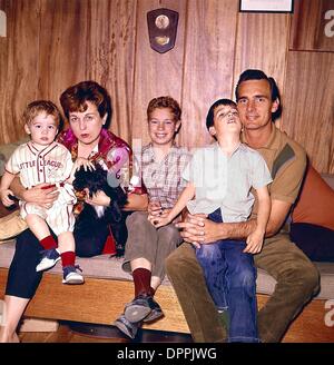 Feb. 27, 2006 - K16700. DENNIS WEAVER.DENNISWEAVERRETRO.GERRY STOWELL ...