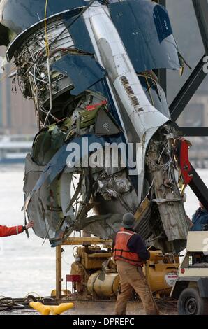 Jan 23, 2009 - Manhattan, New York, USA - As the US Army Corps Of ...