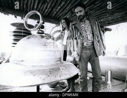 Dec. 30, 2009 - DENNIS HOPPER and MICHELLE HOPPER TAOS.(Credit Image ...