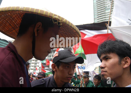 Dec 29, 2008 - Jakarta, Indonesia - People protest against Israel's air ...
