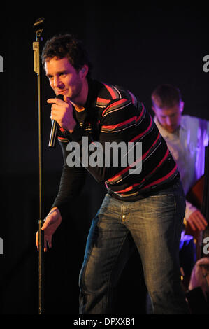 Jan 26, 2009 - Wilmington, North Carolina, USA - Singer BARRY PRIVETT ...