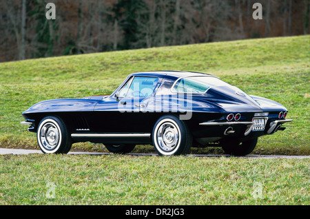 Chevrolet Corvette Stingray C2 - 1967 Model 427 Cubic inch Engine in ...