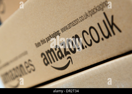 Amazon Boxes with logo and web adresse Stock Photo - Alamy