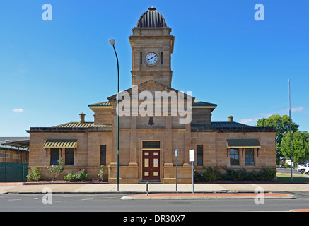 1885 Old Court House, warwick queensland in sepia Stock Photo - Alamy