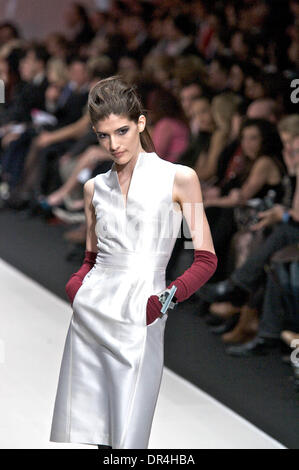 Mar 16, 2009 - Toronto, Ontario, Canada - Models on the runway for the ...