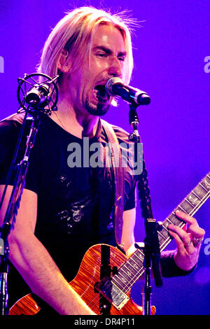 Chad Kroeger the 'Nickelback' lead singer leaving his Manhattan hotel ...