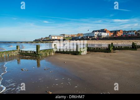 Wooden groynes on Hunstanton Beach, January Stock Photo - Alamy